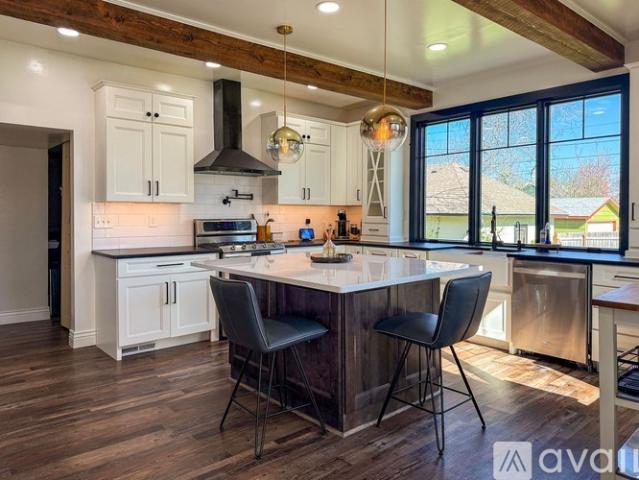4 BR, 3 BA Apartment 1423 4th Avenue North, Great Falls, MT 59401