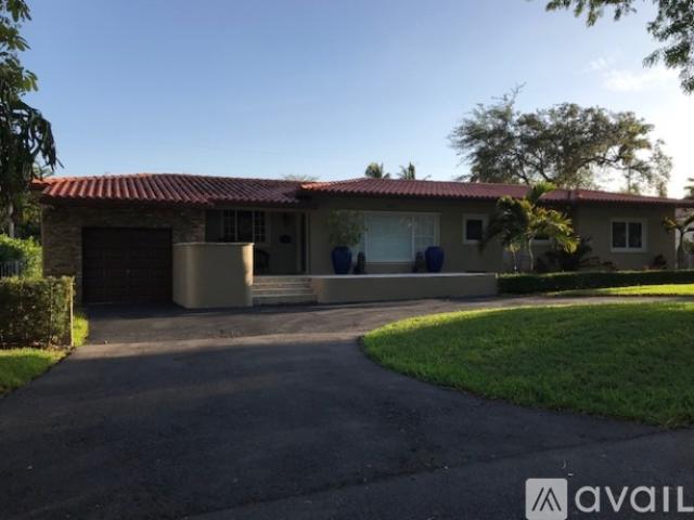 4 BR, 3 BA Apartment 1431 Sarria Avenue, Coral Gables, FL 33146