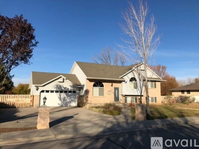 4 BR, 3 BA Apartment 1493 North 440 West, Mapleton, UT 84664