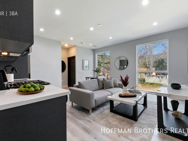4 BR, 3 BA Apartment 15106 Roxford St, Sylmar, CA 91342