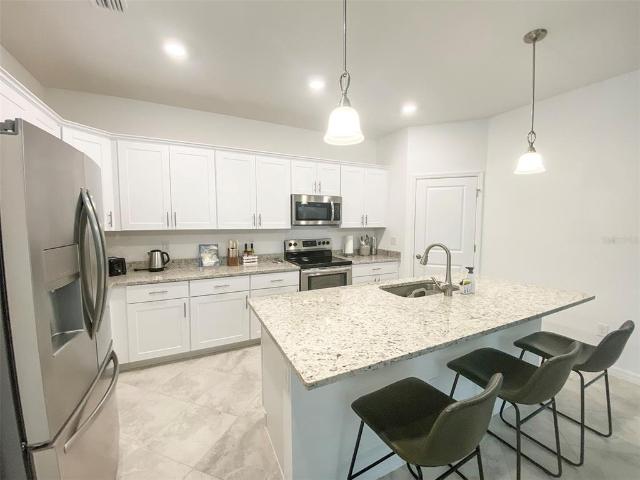 4 BR, 3 BA Apartment 15936 Honeysuckle St Port, Port Charlotte, FL 33953