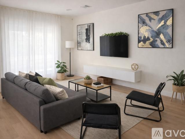 4 BR, 3 BA Apartment 1760 NE 13 Th St, Unit 1, Fort Lauderdale, FL 33304