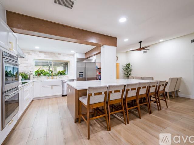 4 BR, 3 BA Apartment 1856 Del Robles Terrace, Clearwater, FL 33764