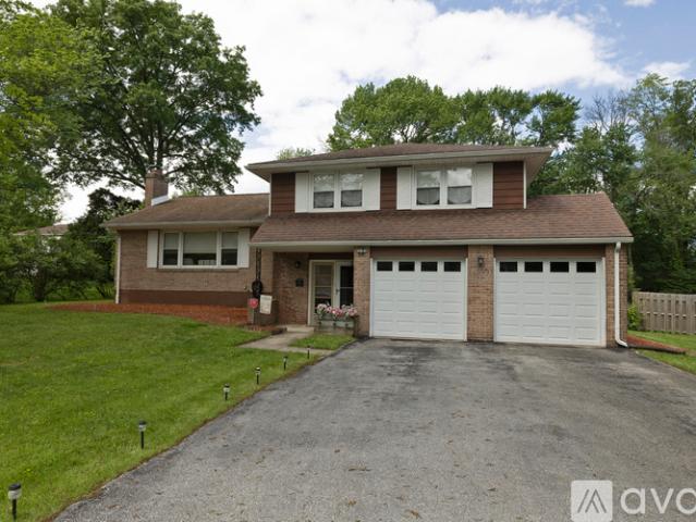 4 BR, 3 BA Apartment 1911 Longcome Drive, Wilmington, DE 19810