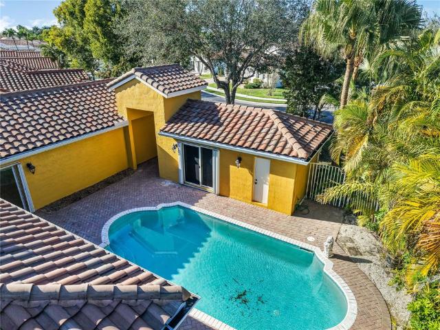 4 BR, 3 BA Apartment 19820 Southwest 7th Place, Pembroke Pines, FL 33029