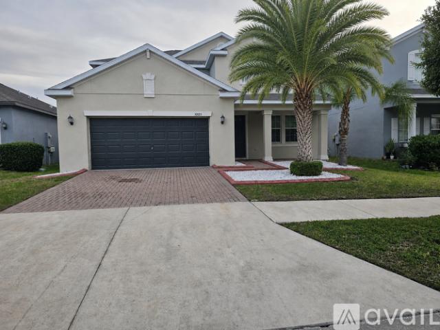 4 BR, 3 BA Apartment 10125 Count Fleet Drive, Ruskin, FL 33573