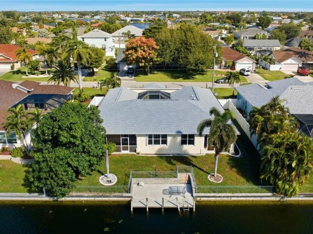 4 BR, 3 BA Apartment 1012 Southeast 5th Terrace, Cape Coral, FL 33990