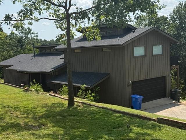 4 BR, 3 BA Apartment 1025 Company St, Fayetteville, AR 72701