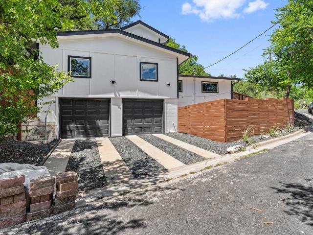 4 BR, 3 BA Apartment 1025 Bonham Terrace, Austin, TX 78704