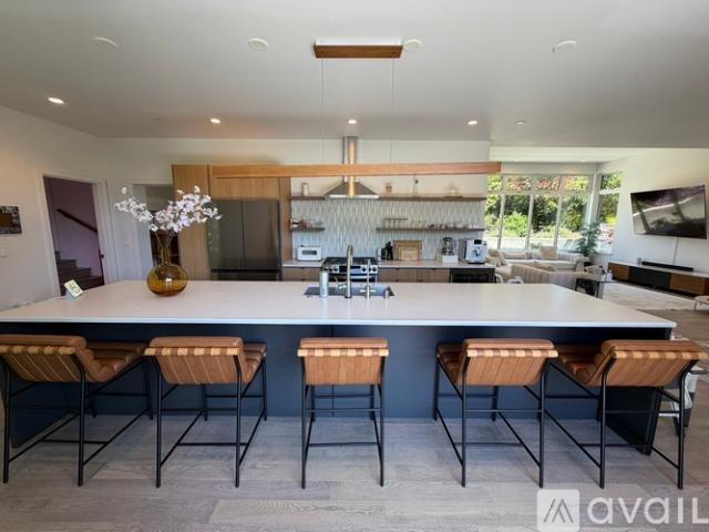 4 BR, 3 BA Apartment 1105 Tahoe Drive, Belmont, CA 94002