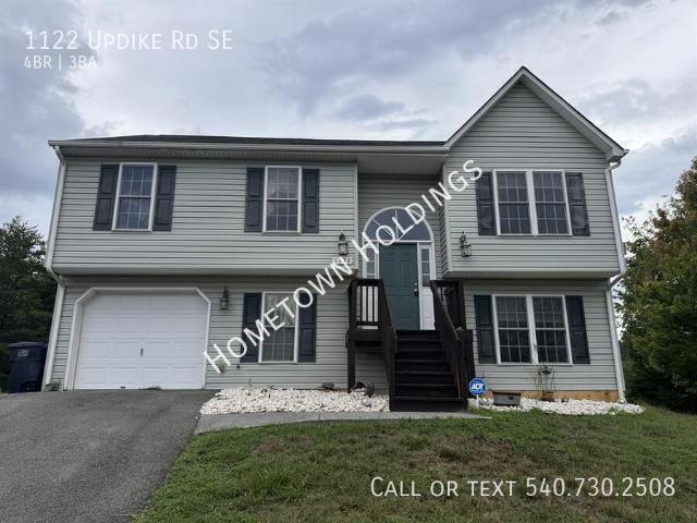 4 BR, 3 BA Apartment 1122 Updike Rd SE, Roanoke, VA 24014