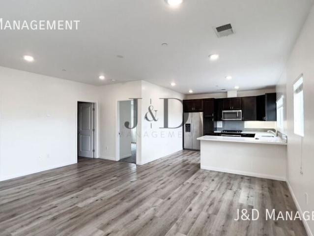 4 BR, 3 BA Apartment 1134 1148 FRESNO STREET, SAN DIEGO, CA 92110