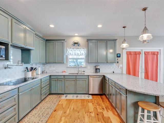 4 BR, 3 BA Apartment 126 Driftwood Road, Freeport, TX 77541