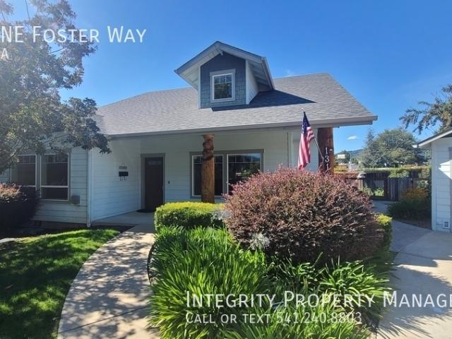 4 BR, 3 BA Apartment 1316 NE Foster Way, Grants Pass, OR 97526