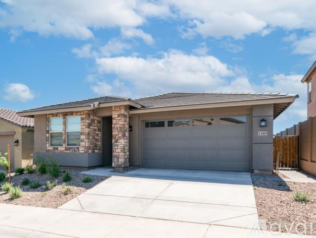 4 BR, 3 BA Apartment 13303 W Eagle Feather Rd, Peoria, AZ 85383