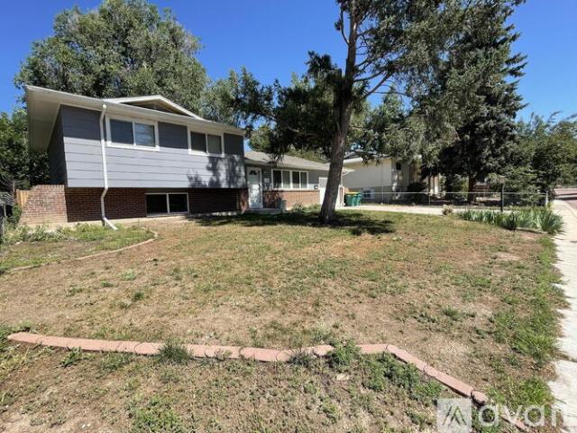 4 BR, 3 BA Apartment 134 Kilgore St, Colorado Springs, CO 80911