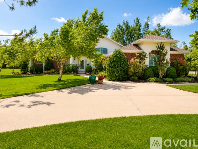 4 BR, 3 BA Apartment 13600 Lakeshore Dr, Piedmont, OK 73078
