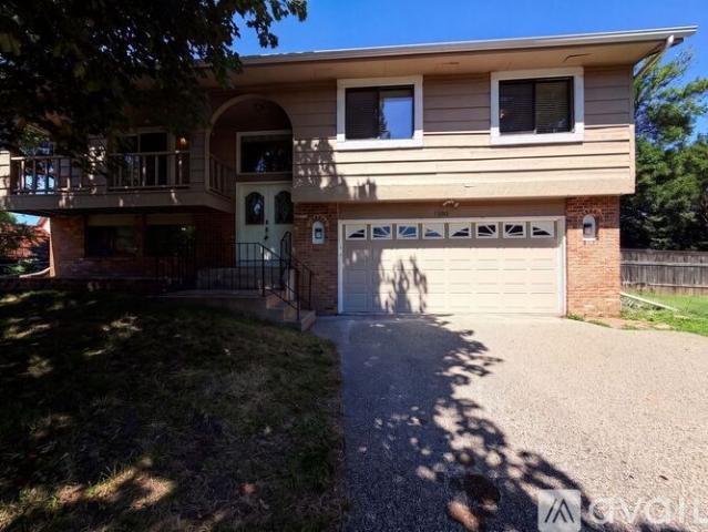 4 BR, 3 BA Apartment 13803 Holyoke Path, Apple Valley, MN 55124