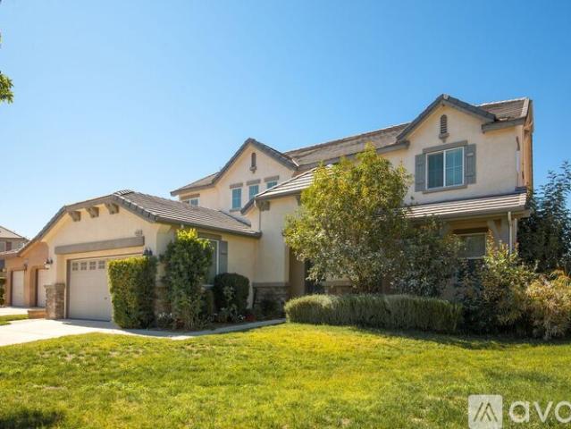 4 BR, 3 BA Apartment 24318 Via La Casa, Santa Clarita, CA 91354