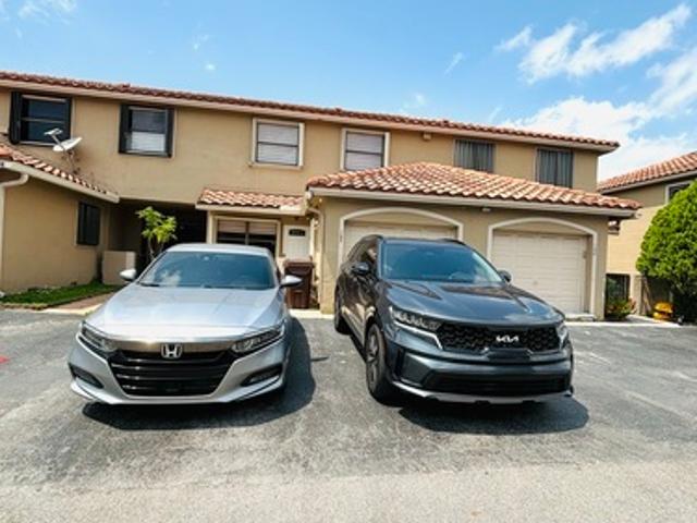 4 BR, 3 BA Apartment 2551 W 60th PL, Unit 107, Hialeah, FL 33016