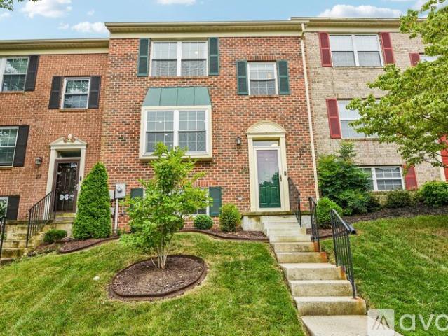 4 BR, 3 BA Apartment 25 Beaver Pond Cir, Unit 25, Parkville, MD 21234