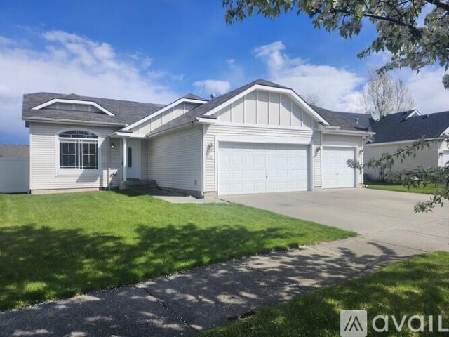 4 BR, 3 BA Apartment 2671 W Apperson Dr, Coeur D'Alene, ID 83815