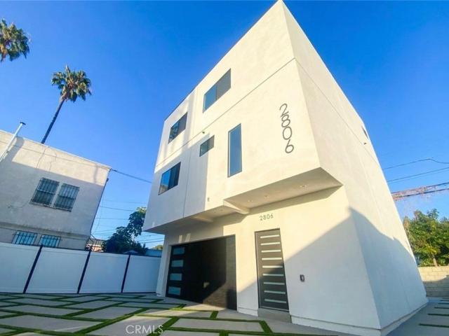 4 BR, 3 BA Apartment 2806 South Palm Grove Avenue, Los Angeles, CA 90016
