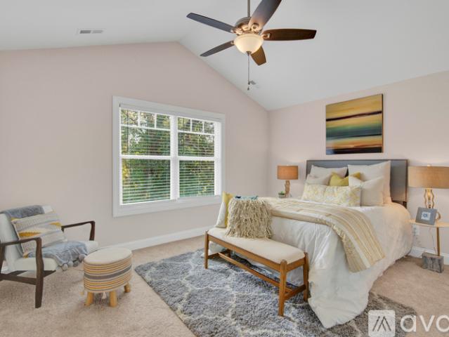 4 BR, 3 BA Apartment 2833 Southwest Boulevard, Charlotte, NC 28216
