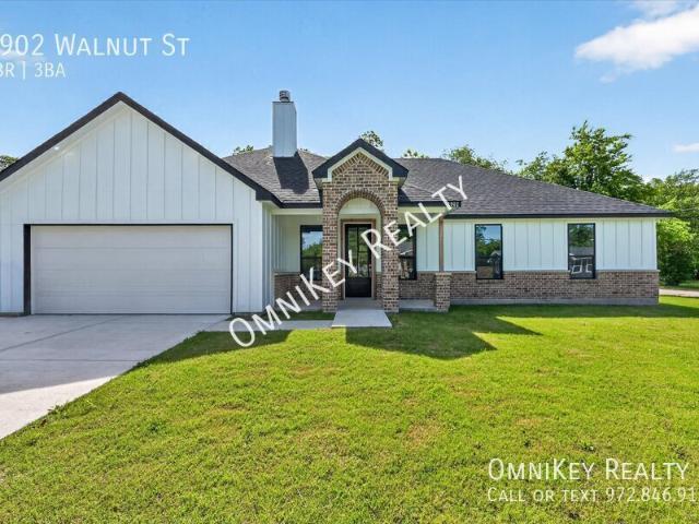 4 BR, 3 BA Apartment 2902 Walnut St, Greenville, TX 75401