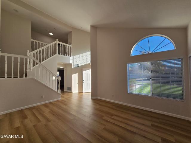 4 BR, 3 BA Apartment 2007 Willowbrook Avenue, Palmdale, CA 93551