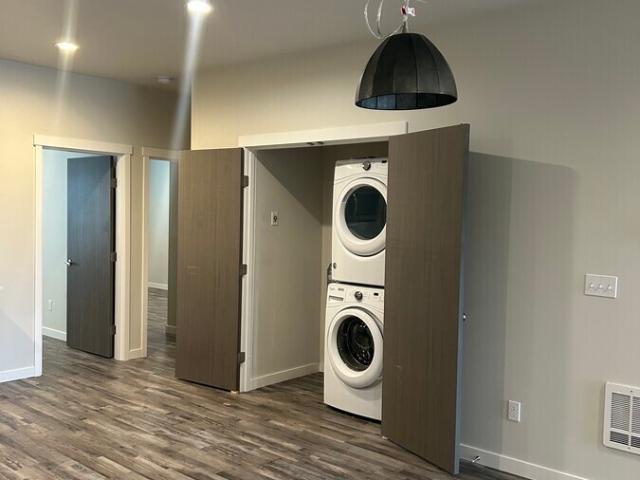 4 BR, 3 BA Apartment 2008 Cherry St, Ferndale, WA 98248