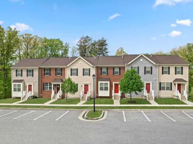 4 BR, 3 BA Apartment 201 Middleway Road Unit M9660966, Middle River, MD 21220