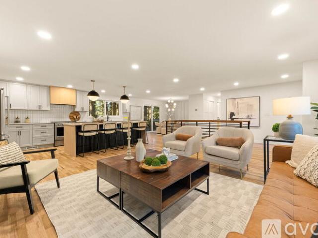 4 BR, 3 BA Apartment 20249 149th Pl NE, Woodinville, WA 98072
