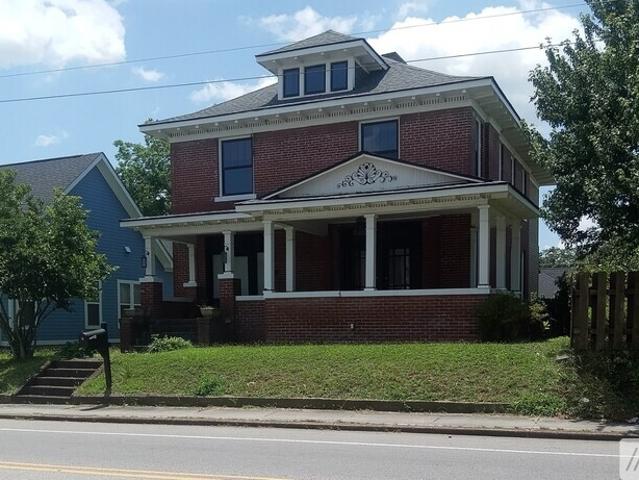 4 BR, 3 BA Apartment 2106 Bailey Avenue, Chattanooga, TN 37404
