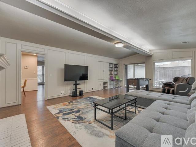 4 BR, 3 BA Apartment 2116 Newcastle Cir, Plano, TX 75075