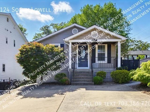 4 BR, 3 BA Apartment 2124 South Lowell Street, Arlington, VA 22204