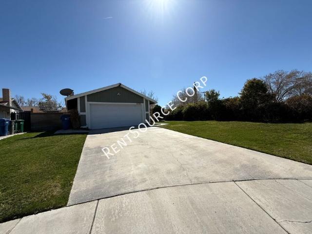 4 BR, 3 BA Apartment 2134 Dallin St, Lancaster, CA 93536