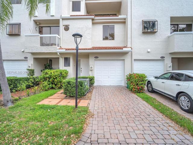 4 BR, 3 BA Apartment 21391 Marina Cove Cir # K, Aventura FL 33180, Aventura, FL 33180