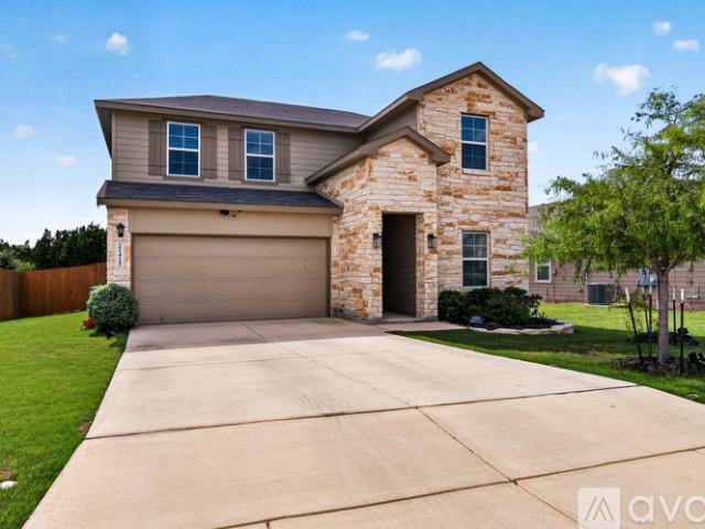 4 BR, 3 BA Apartment 21415 Watercourse Wy, San Antonio, TX 78266