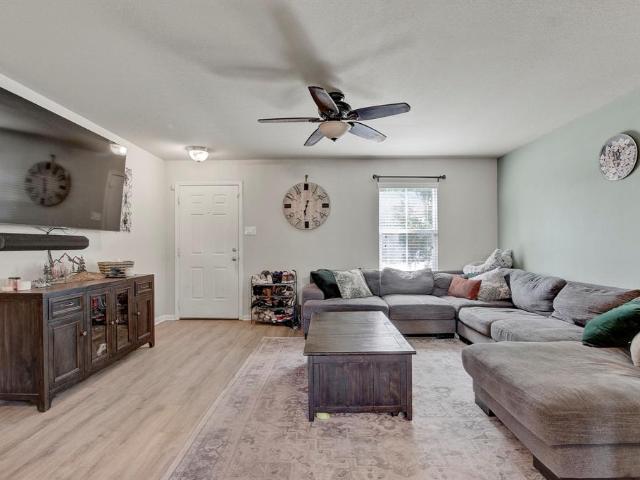 4 BR, 3 BA Apartment 215 Wildcat Drive, Bastrop, TX 78602