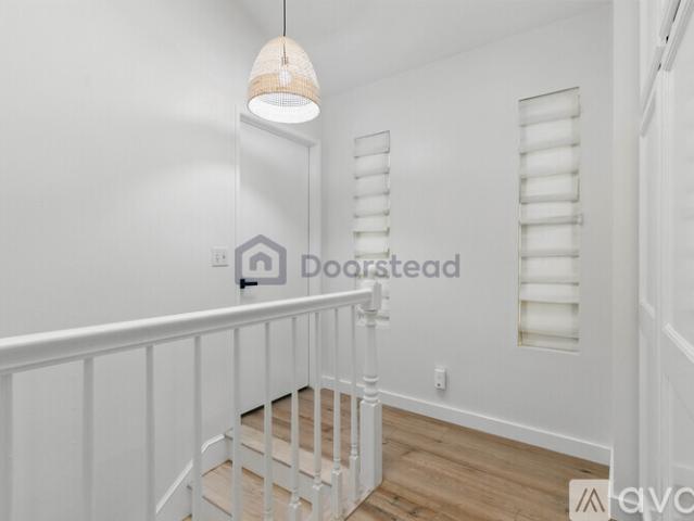 4 BR, 3 BA Apartment 224 17th St, Huntington Beach, CA 92648