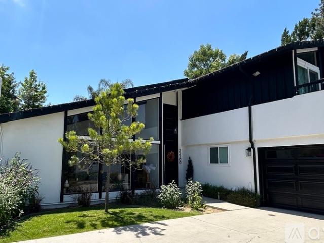 4 BR, 3 BA Apartment 22700 Flamingo St, Los Angeles, CA 91364