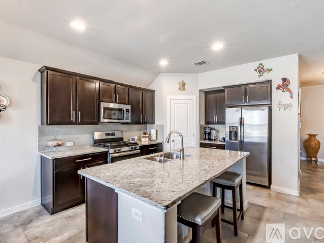4 BR, 3 BA Apartment 231 Windswept Way, Kyle, TX 78640