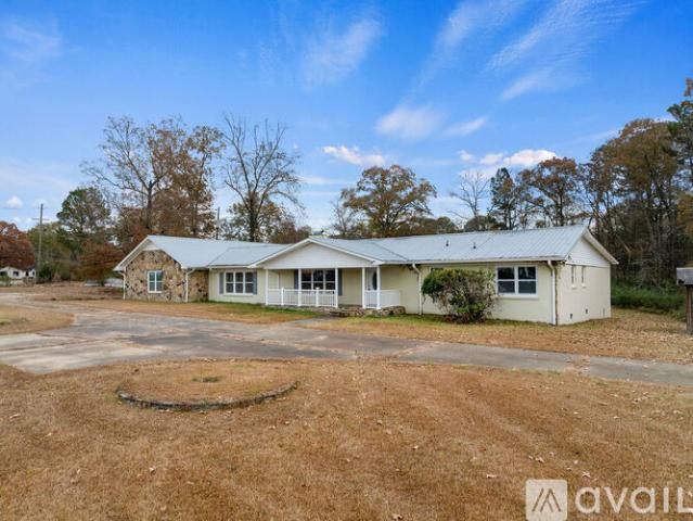 4 BR, 3 BA Apartment 2366 N Walston Bridge Rd, Jasper, AL 35504