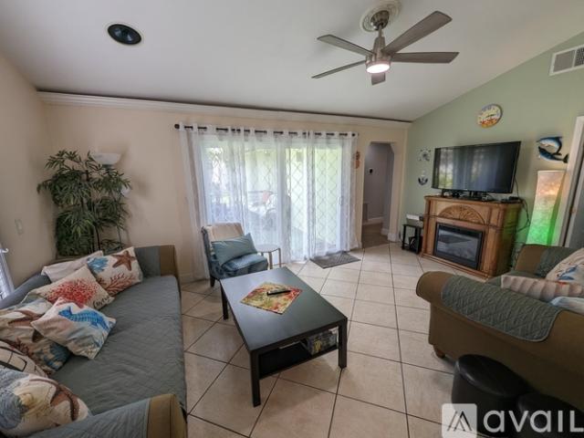 4 BR, 3 BA Apartment 2394 Zeder Ave, Delray Beach, FL 33444