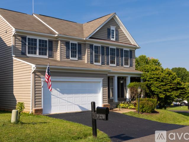 4 BR, 3 BA Apartment 35270 Overlook Drive, Locust Grove, VA 22508