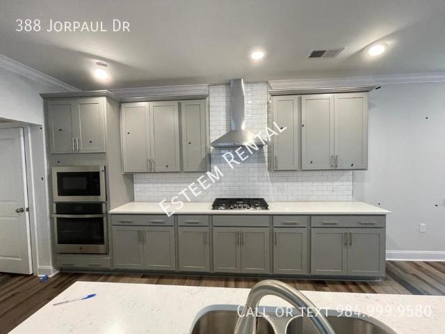 4 BR, 3 BA Apartment 388 Jorpaul Dr, Wake Forest, NC 27587