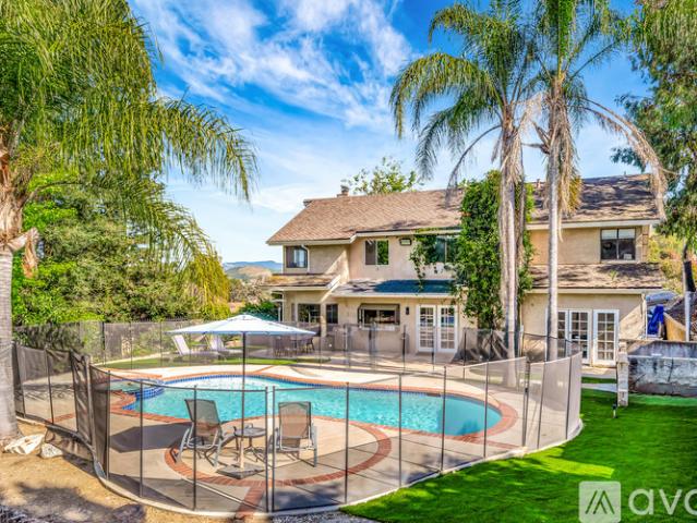 4 BR, 3 BA Apartment 30428 Penrod Dr, Agoura Hills, CA 91301