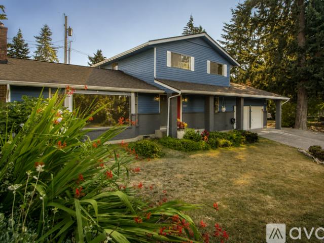 4 BR, 3 BA Apartment 30641 28th Avenue South, Federal Way, WA 98003