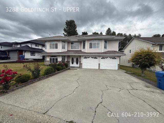 4 BR, 3 BA Apartment 3288 Goldfinch St, Abbotsford, BC V2T 5N3